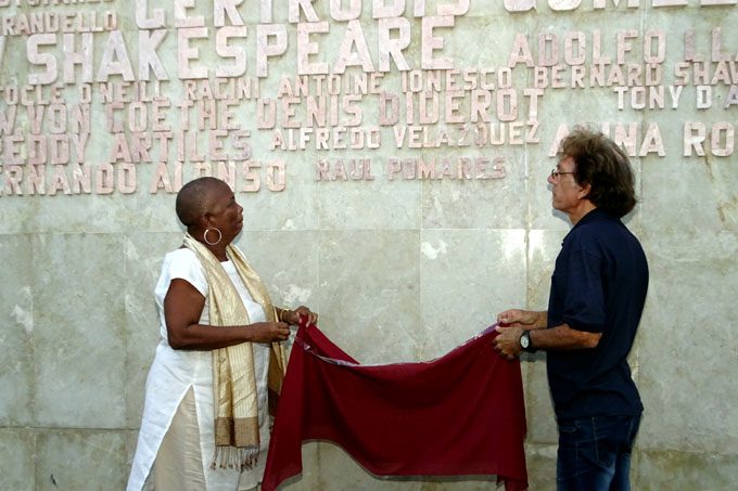 Inmortalizado en Bayamo el destacado actor Raúl Pomares - La Demajagua
